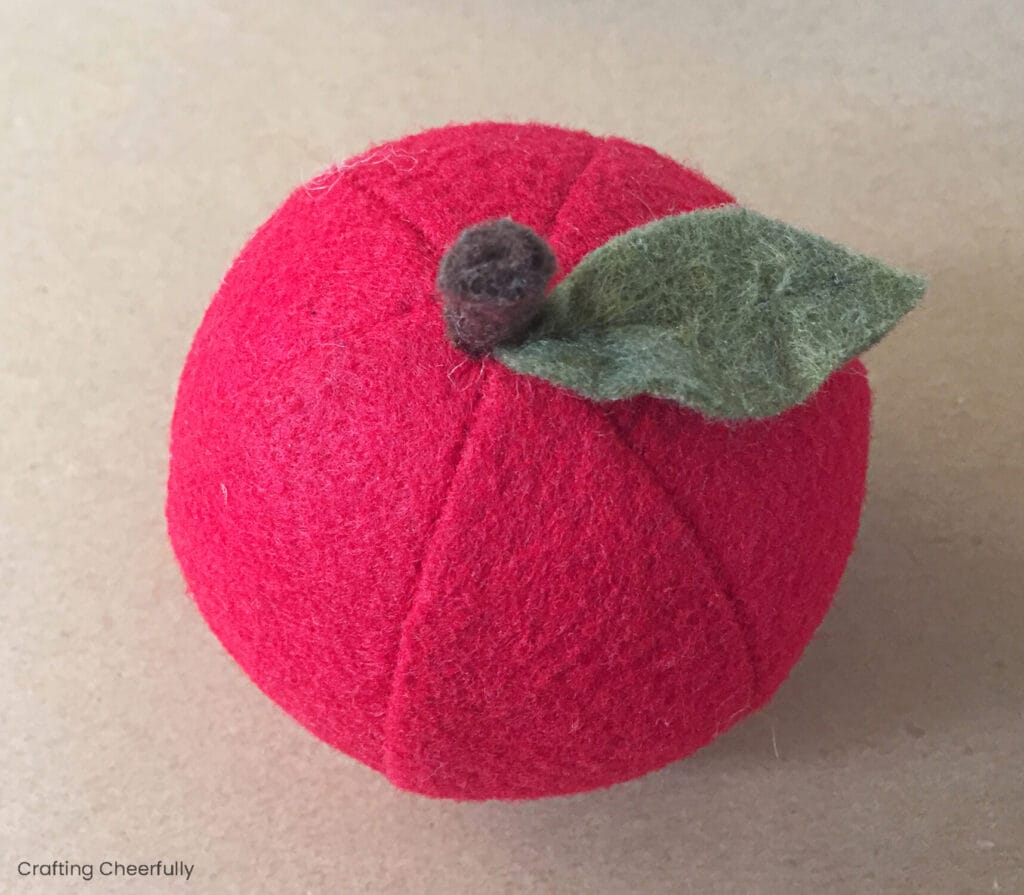 DIY Felt Apple Pincushions - Crafting Cheerfully