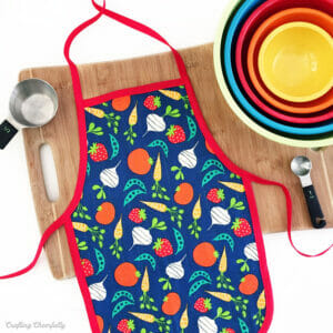 DIY Children's Apron - Sewing Tutorial and Free Apron Pattern.
