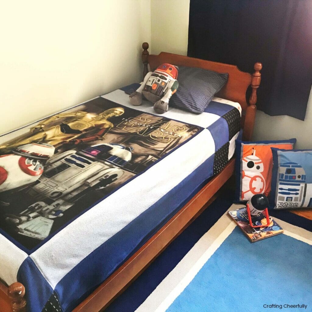 DIY Reversible Fleece Quilt Pattern - Crafting Cheerfully