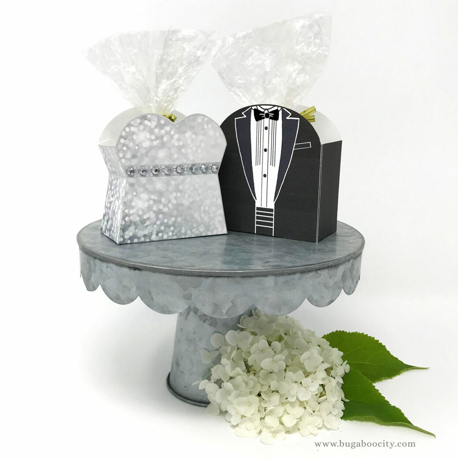 DIY Toad Houses - Crafting Cheerfully