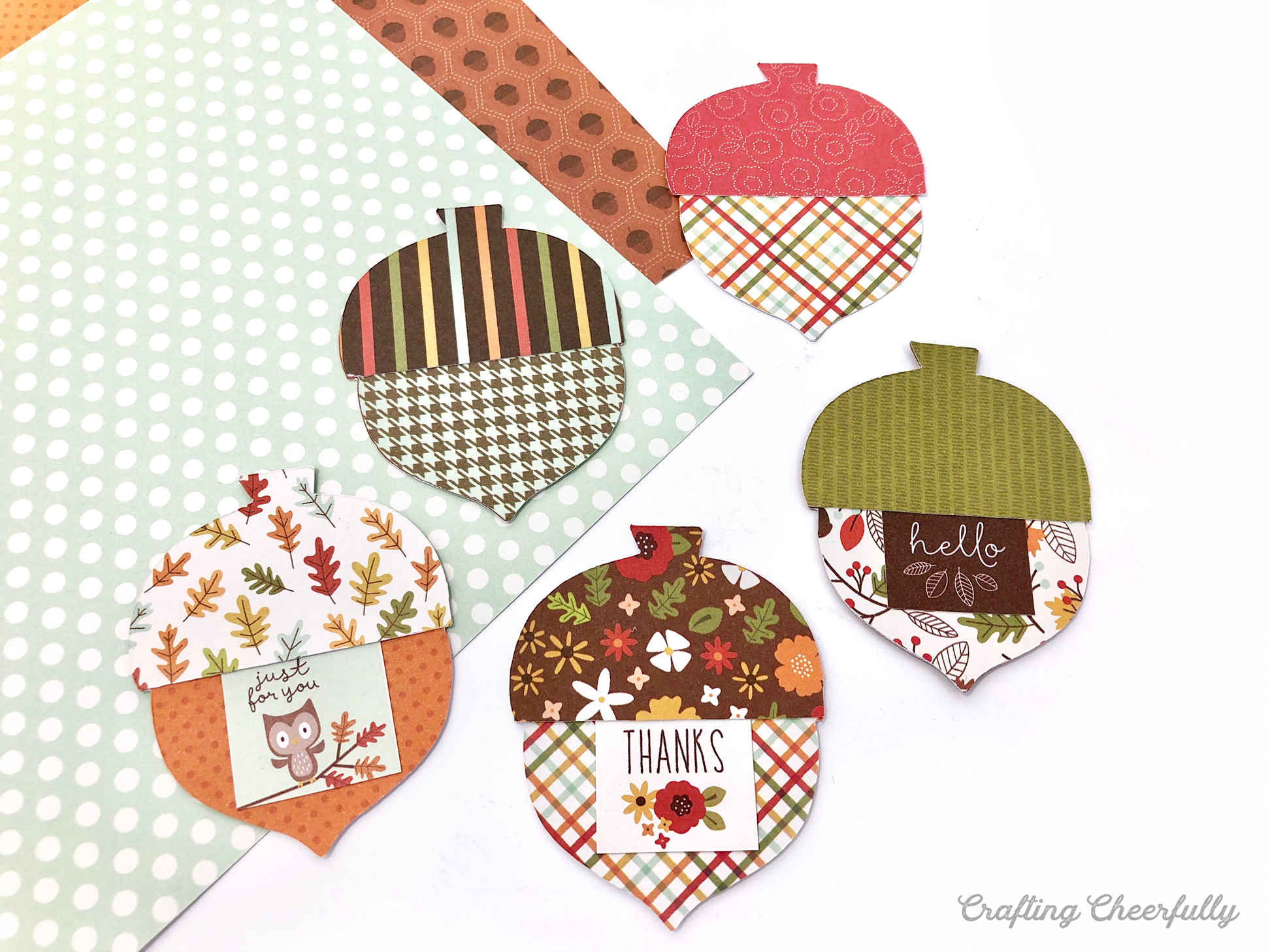 DIY Autumn Acorn Gift Tags - Free Templates - Crafting Cheerfully