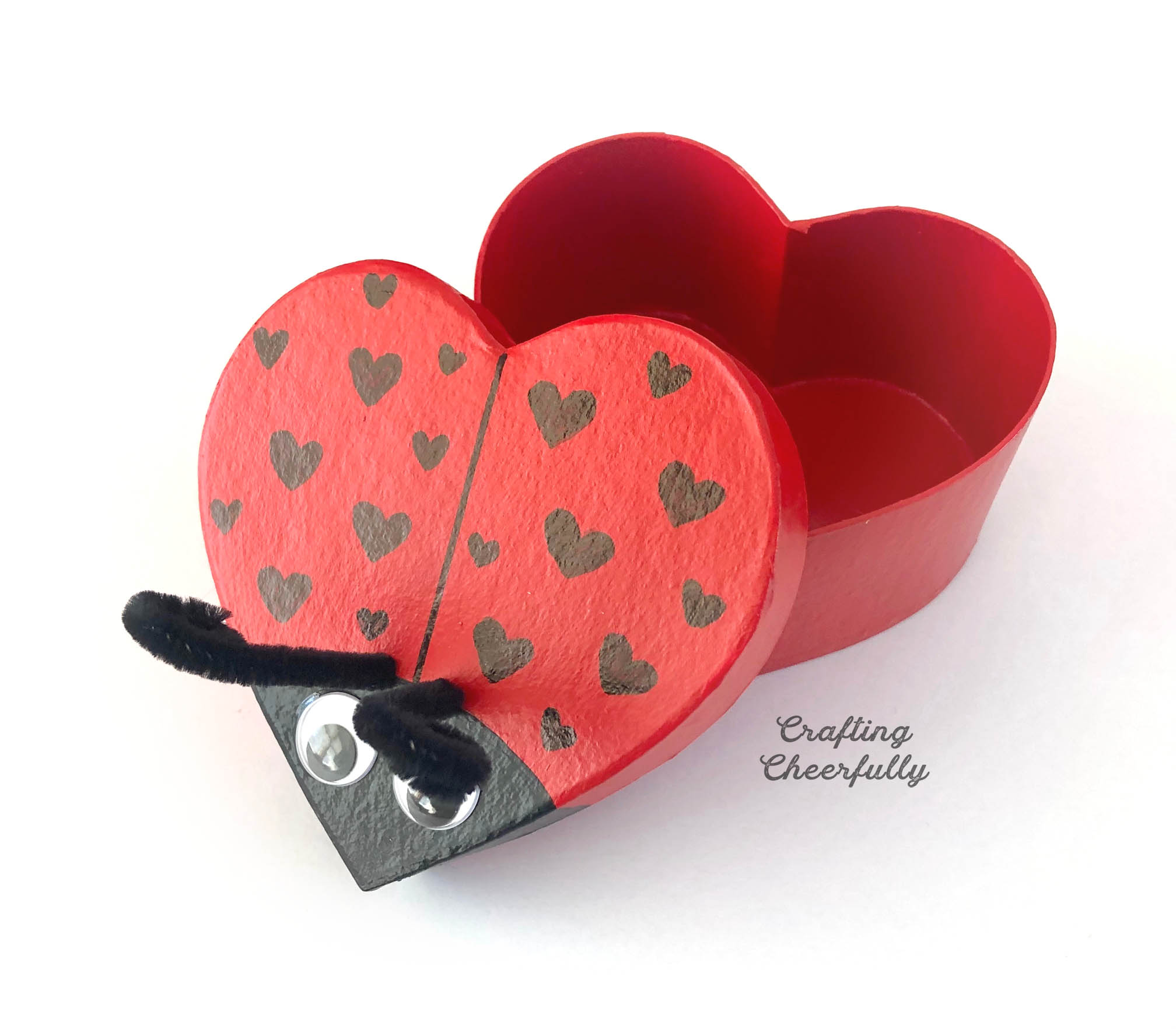 DIY Love Bug Boxes - Crafting Cheerfully