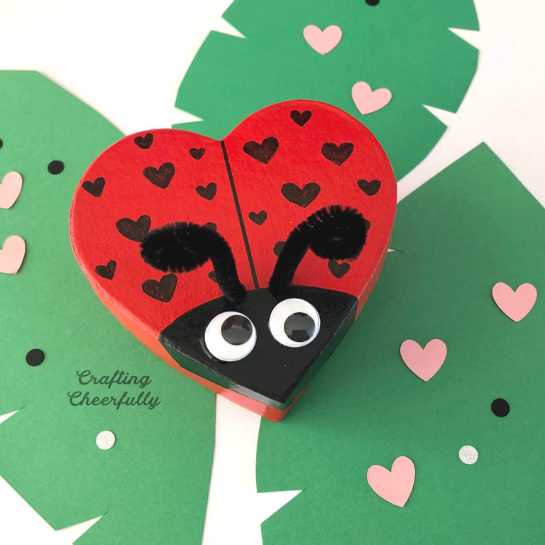 DIY Love Bug Boxes - Crafting Cheerfully