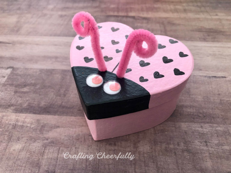 DIY Love Bug Boxes - Crafting Cheerfully