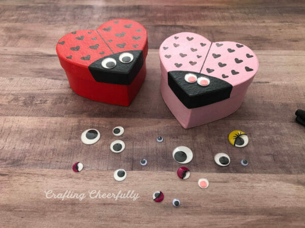 DIY Love Bug Boxes - Crafting Cheerfully