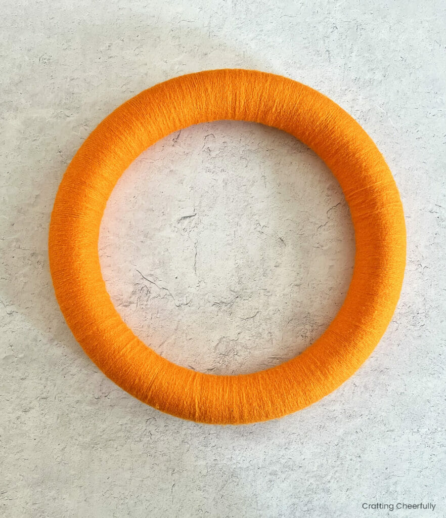 DIY Halloween Paper Plate Wreath - Crafting Cheerfully