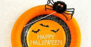 DIY Halloween Paper Plate Wreath - Crafting Cheerfully