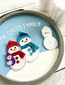 DIY Winter Snow Family Sign - with Fabric Snowmen! - Crafting Cheerfully