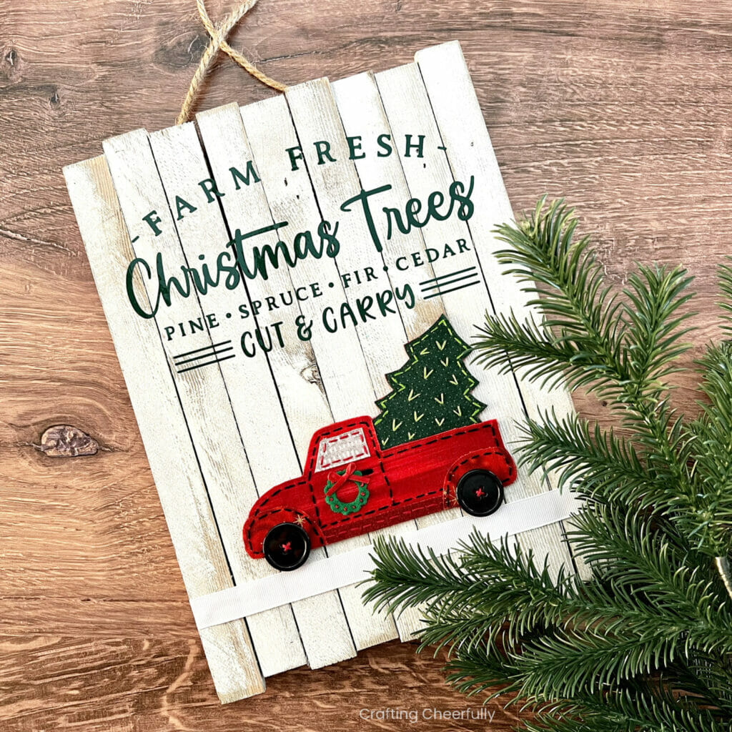 Christmas Tree Farm Sign with Fabric Appliqué - Crafting Cheerfully