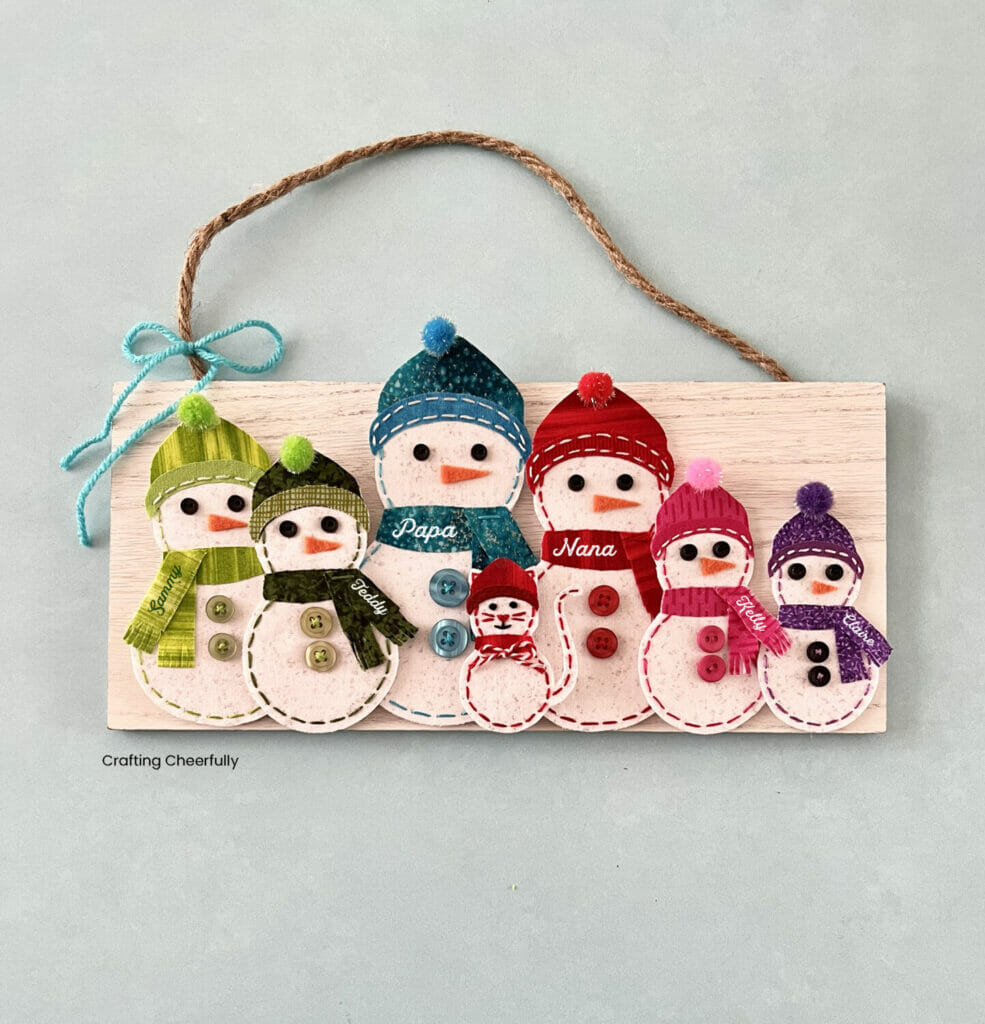 DIY Winter Snow Family Sign - with Fabric Snowmen! - Crafting Cheerfully