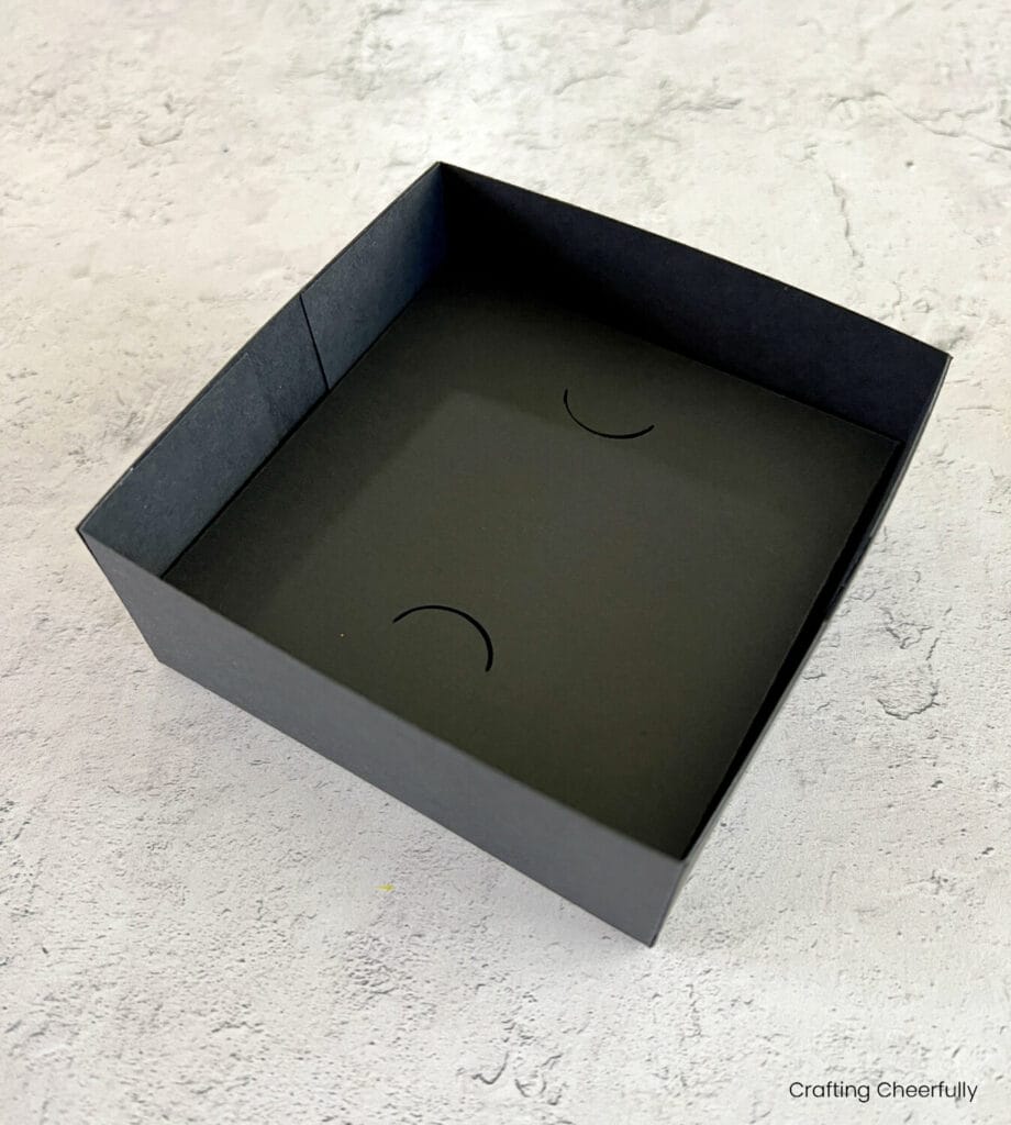 DIY Graduation Gift Box - For Gift Cards and Small Treats! - Crafting ...