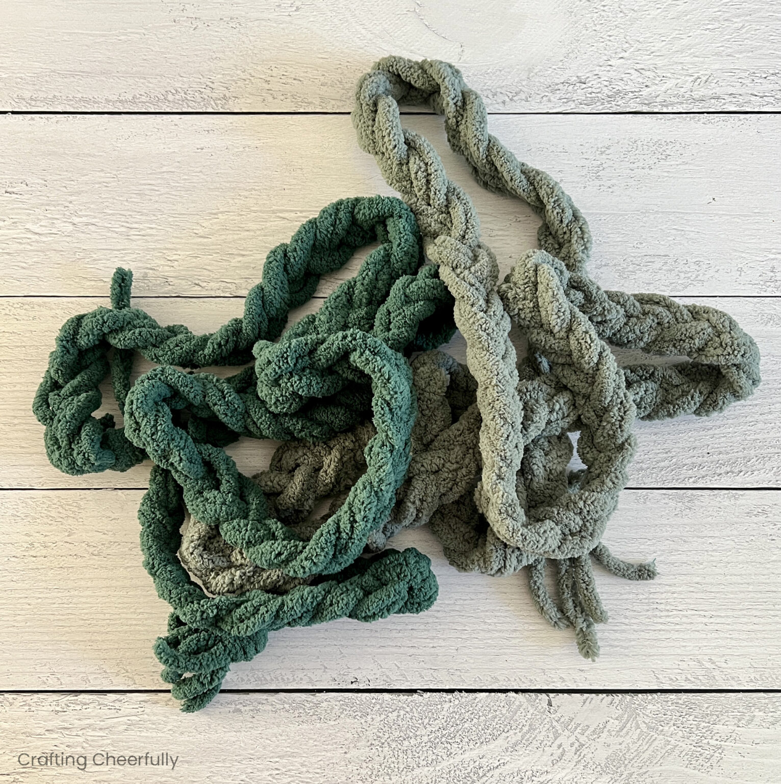 Braided Yarn Christmas Wreath - Crafting Cheerfully