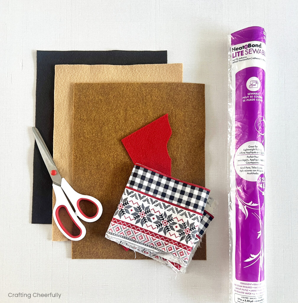 DIY Rudolph Felt Stuffy - Crafting Cheerfully