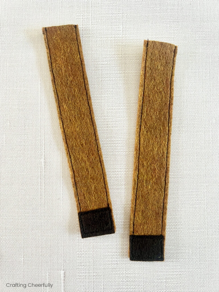 DIY Rudolph Felt Stuffy - Crafting Cheerfully