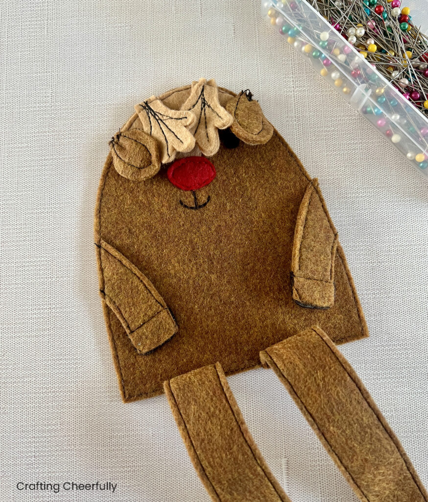 DIY Rudolph Felt Stuffy - Crafting Cheerfully